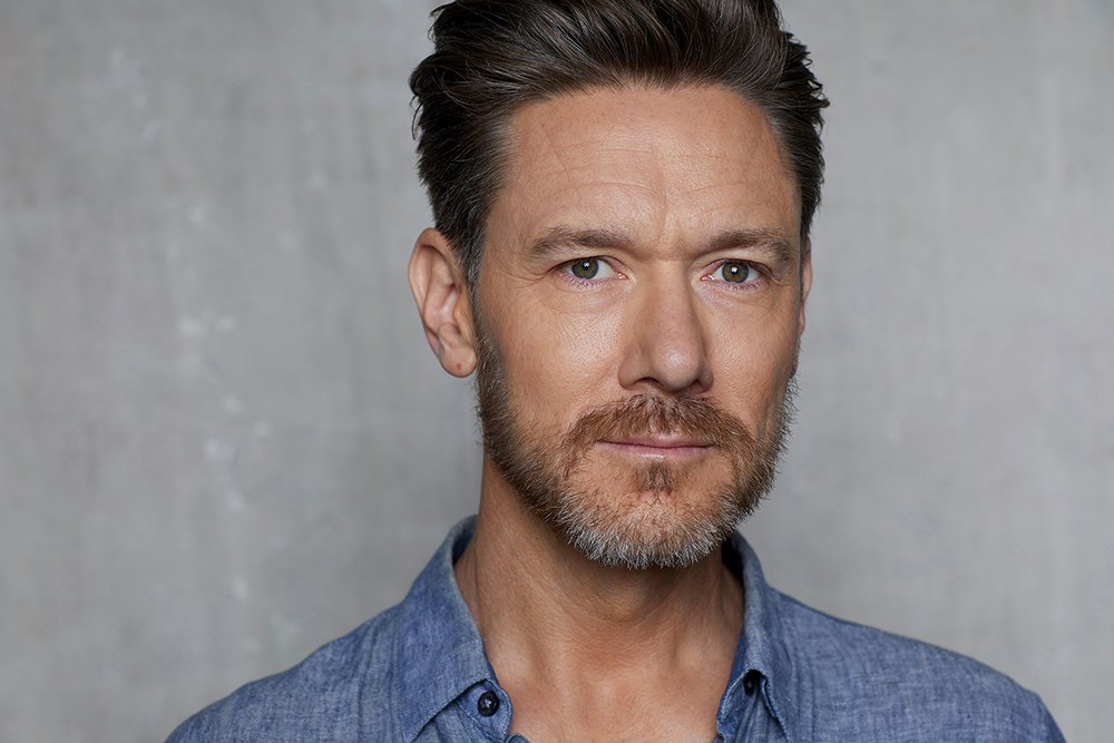 All The Voice Actors Behind Your Favorite Apex Legends Characters